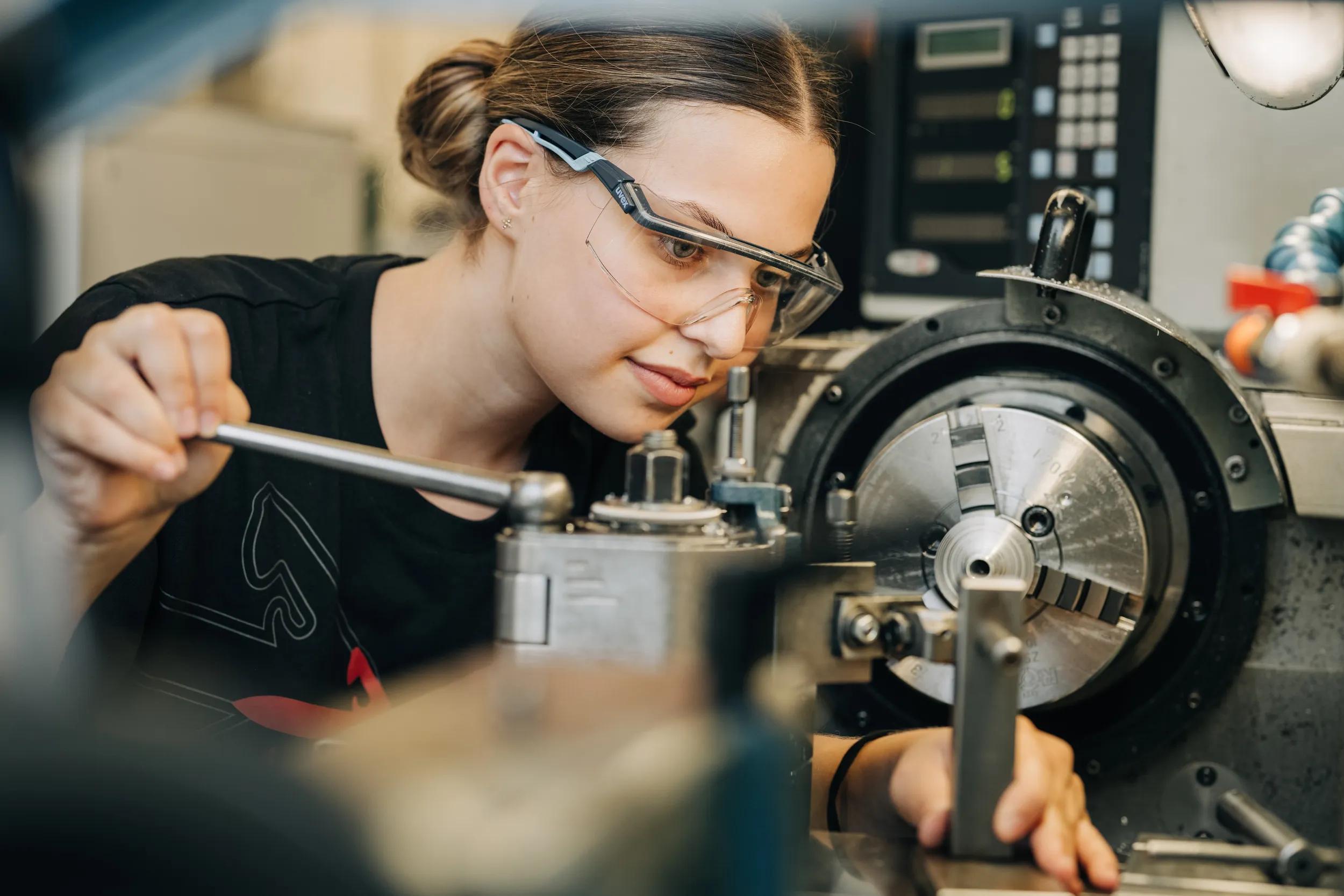 How to apply for an apprenticeship | Victorinox (USA)