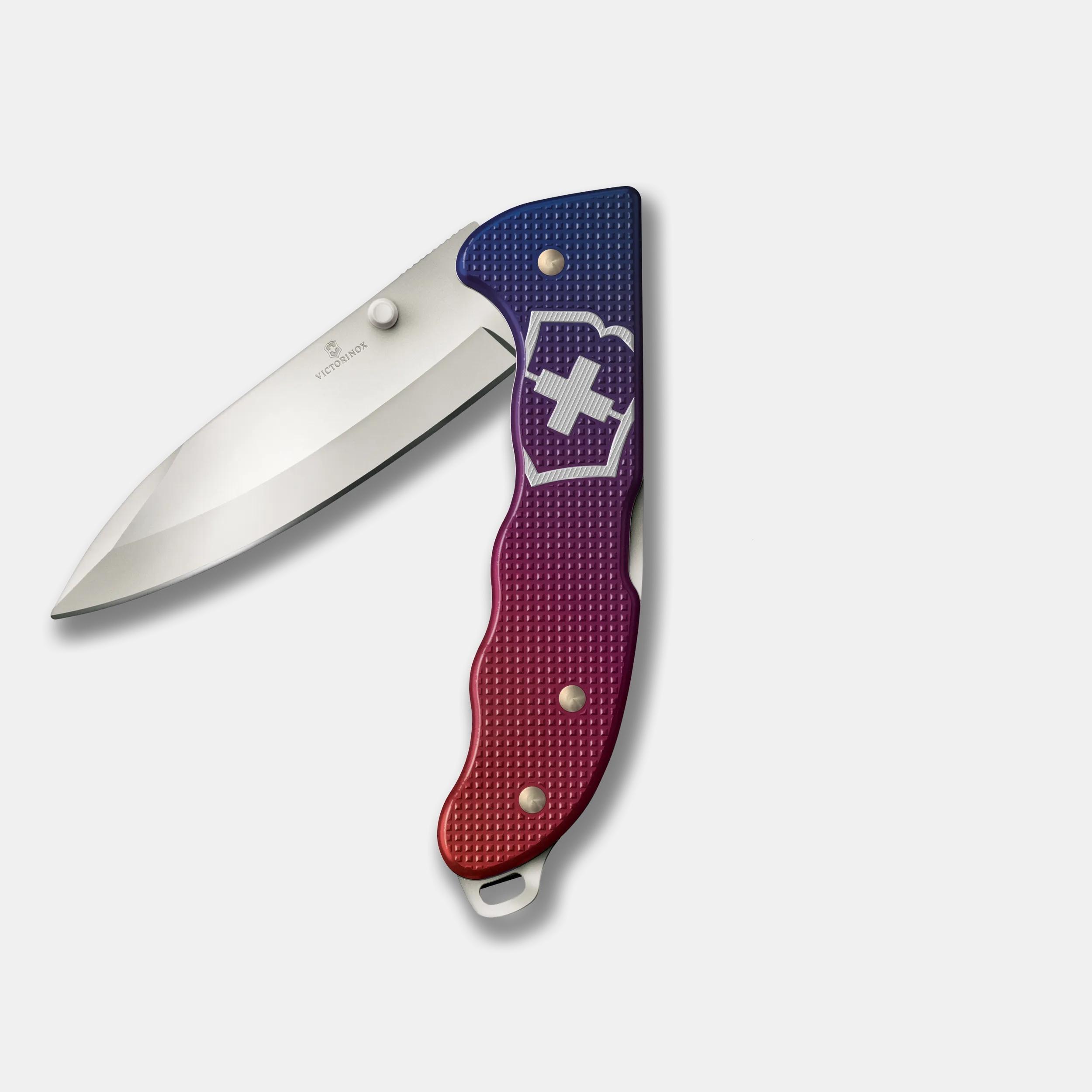 Victorinox Evoke Alox in Blue-red - 0.9411.D221